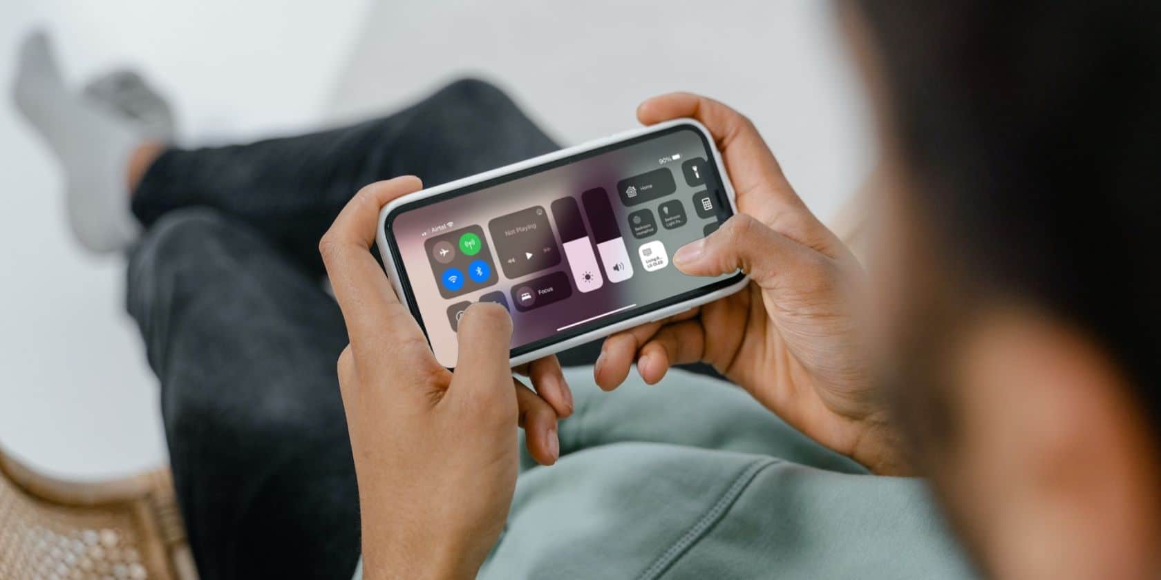 iPhone Screen Not Rotating to Landscape Mode? Here's How to Fix It - CESbible | CES Party List 2026