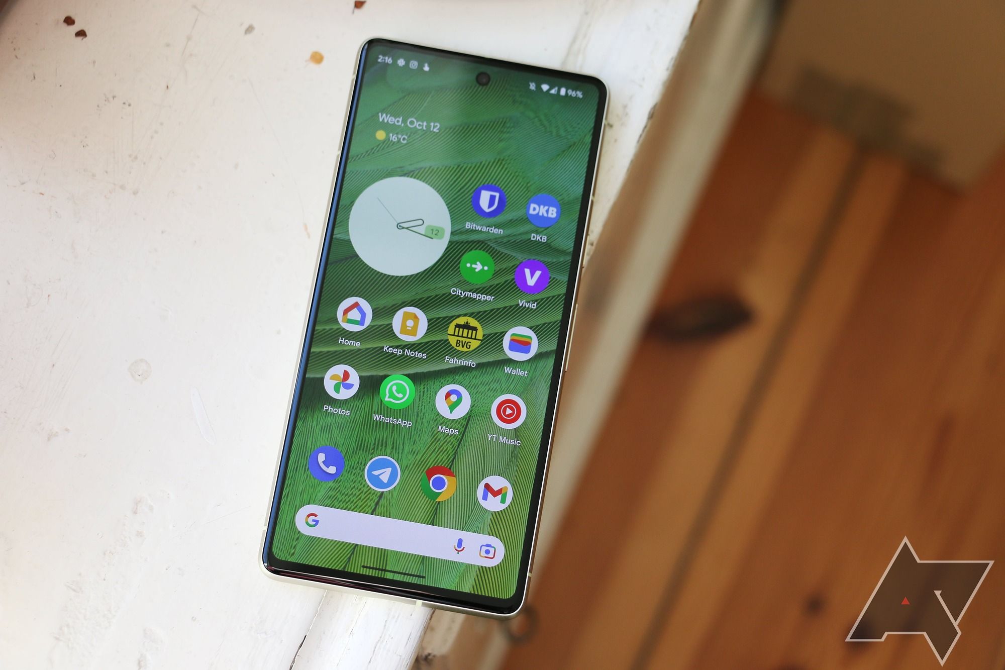 How to customize your Android 12 & Android 13 phone's Material You ...