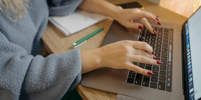 The Top 6 Free Apps for Wellness Journaling on Your Mac - CESbible ... The Top 6 Free Apps for Wellness Journaling on Your Mac - CESbible ...