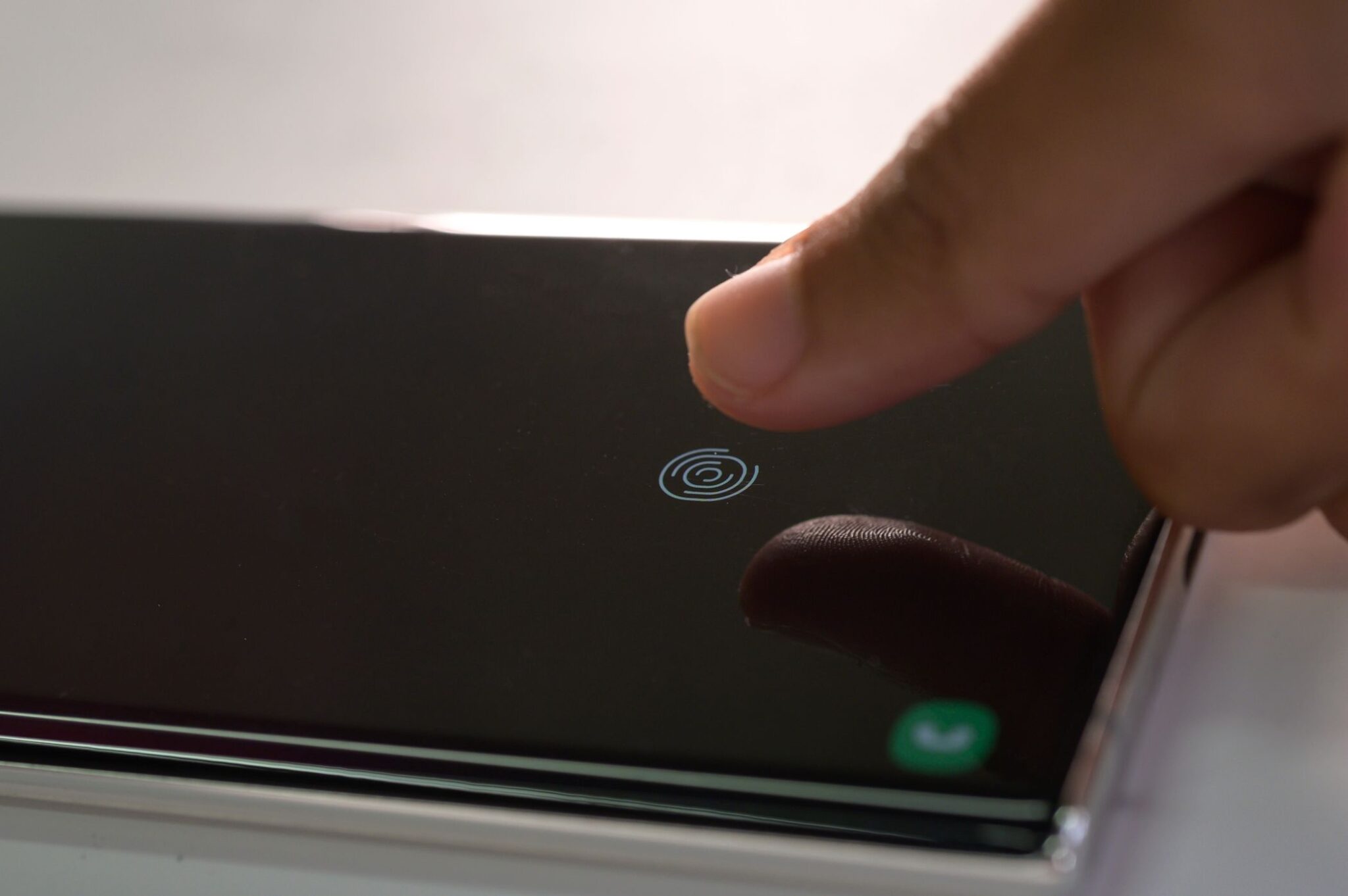Your Android Phone Is Getting a Much-Needed Fingerprint Scanner Update ...